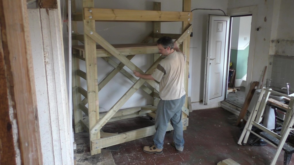 Homemade Scaffolding Tower – Part 2 – Wobblycogs Workshop